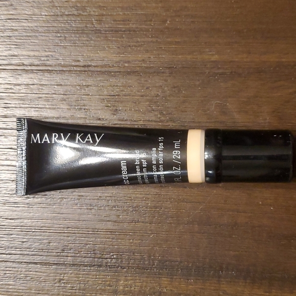 Mary Kay | Makeup | Mary Kay Cc Cream Very Light | Poshmark